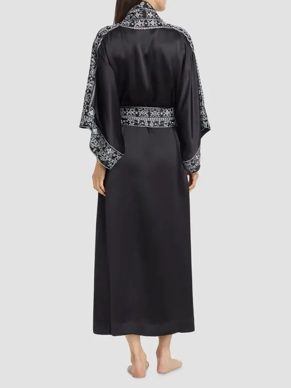 Natori Ysobel Embroidered Robe
