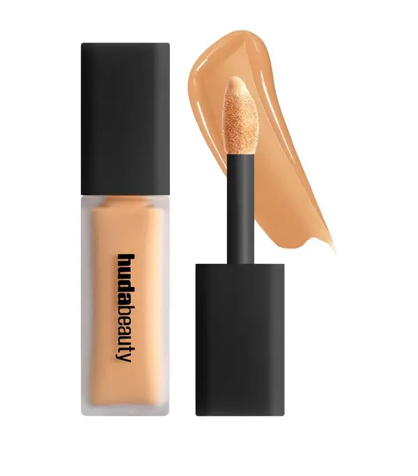 HUDA BEAUTY Fauxfilter Luminous Matte Liquid Concealer - Nude