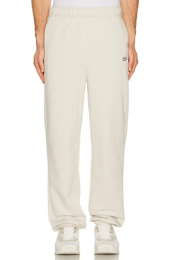 Alo Yoga Accolate Sweatpants In Grey