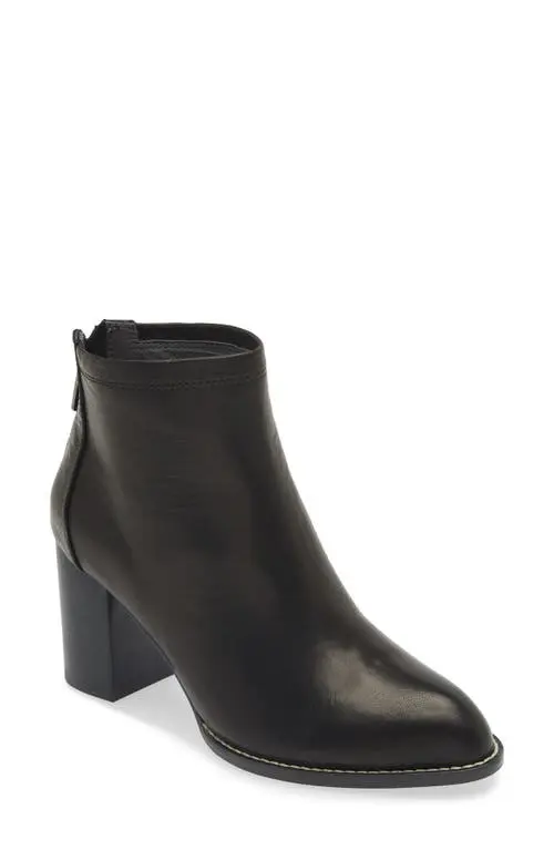 CHOCOLAT BLU Alanna Bootie - Black Leather