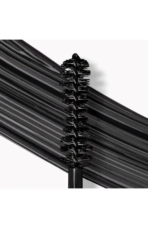Carolina Herrera Fabulous Eyes Smudgeproof Mascara