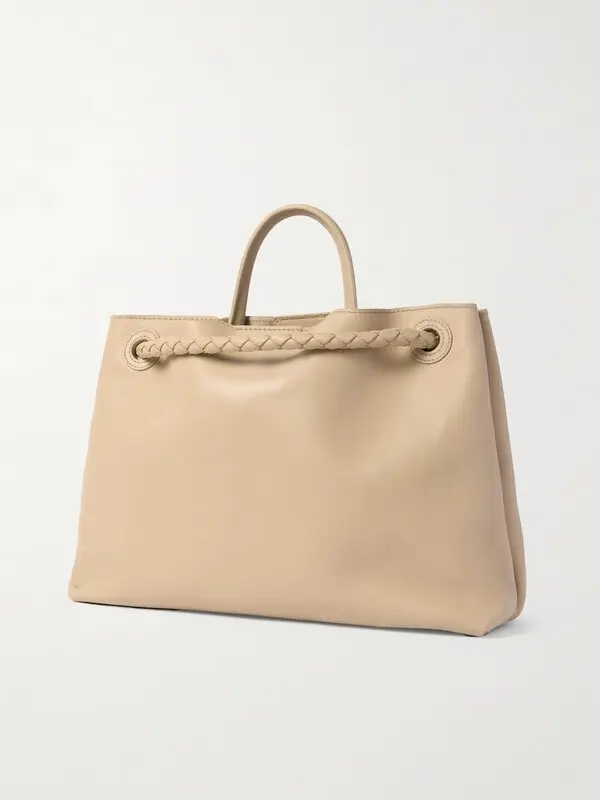Bottega Veneta Andiamo Medium Leather Tote