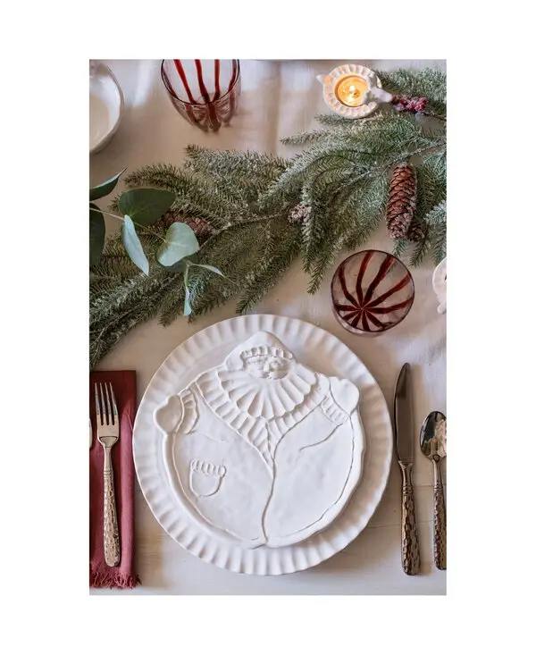 VIETRI Pietra Natale Figural Santa Salad Plate