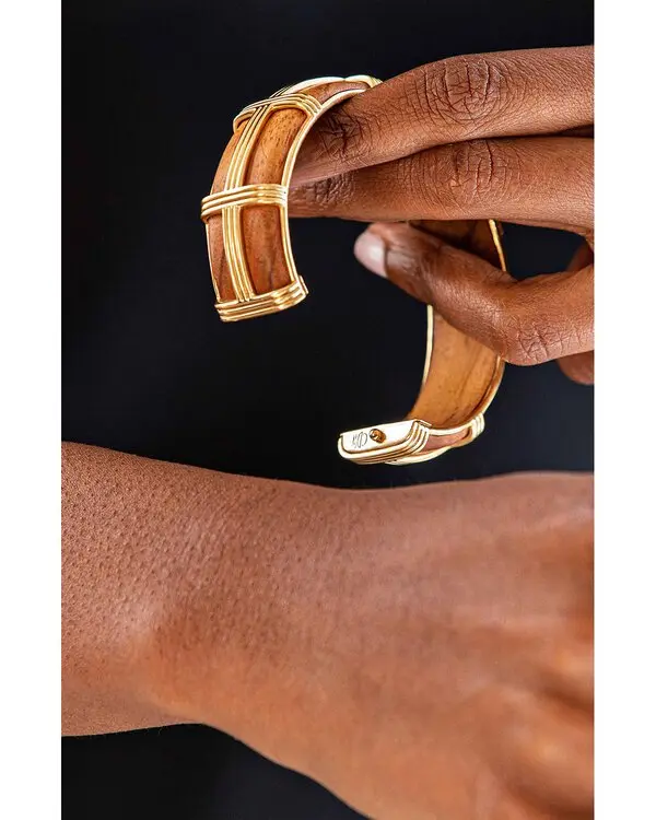 CAPUCINE DE WULF Gaia Teak Bangle Bracelet