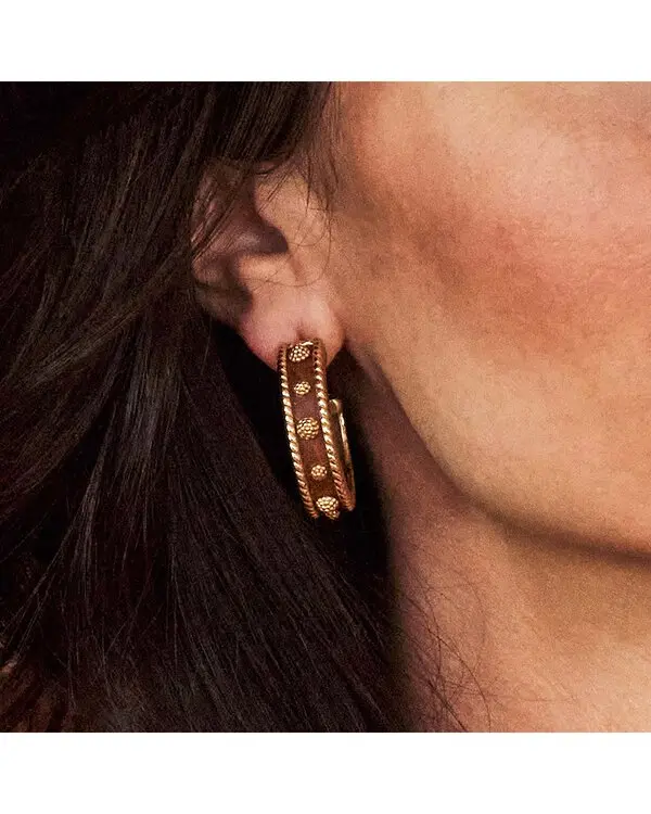 CAPUCINE DE WULF Berry Wood Medium Hoop Earrings - Teak