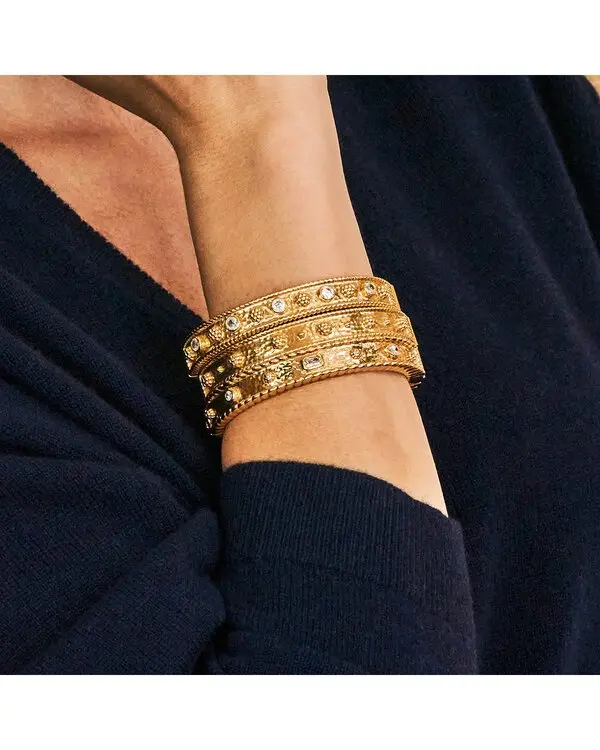 CAPUCINE DE WULF Berry Classic Hinged Bangle Bracelet - Gold