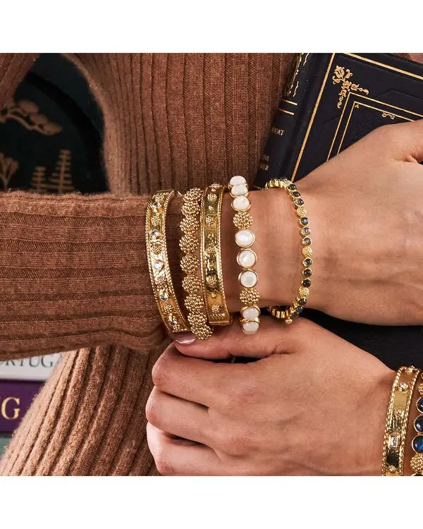 CAPUCINE DE WULF Berry Classic Hinged Bangle Bracelet - Gold