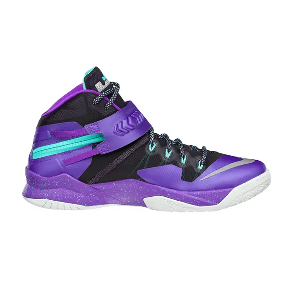 Nike Zoom Soldier 8 Sneakers
