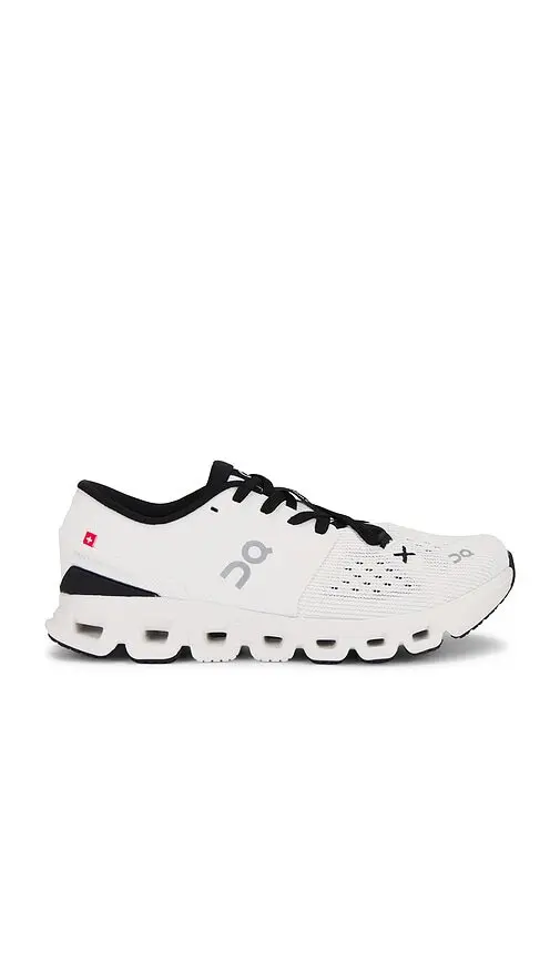 On X 4 Sneaker - Ivory & Black