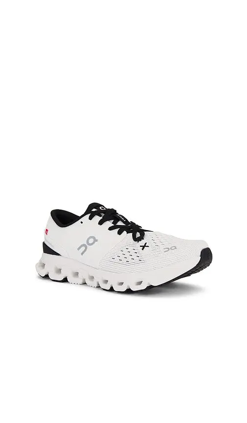 On X 4 Sneaker - Ivory & Black
