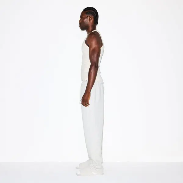 SKIMS Classic Straight Leg Pants | Grey | | Fleece Lounge - Light Heather Grey