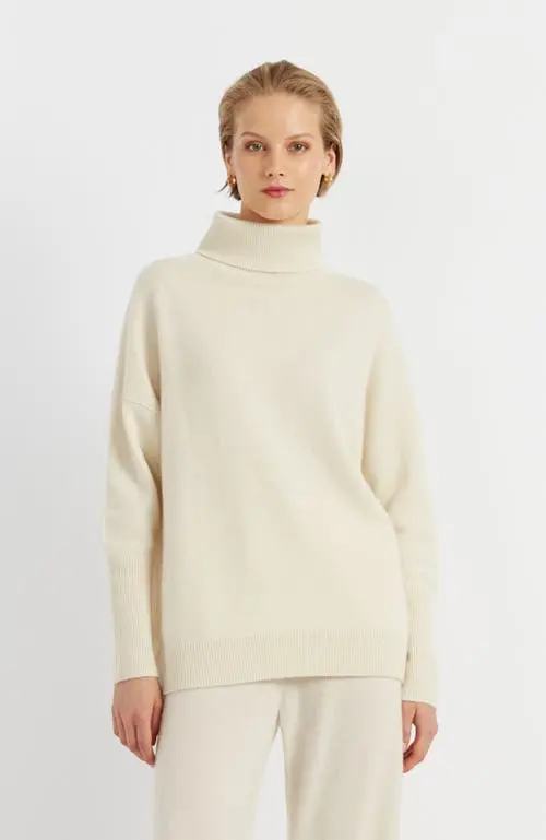 Chinti & Parker Cashmere Roll Neck Sweater - Cream