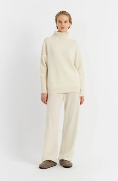 Chinti & Parker Cashmere Roll Neck Sweater - Cream