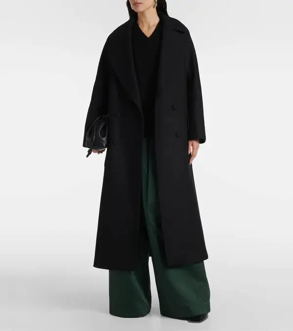 Vince Wool And Cashmere V-neck Sweater