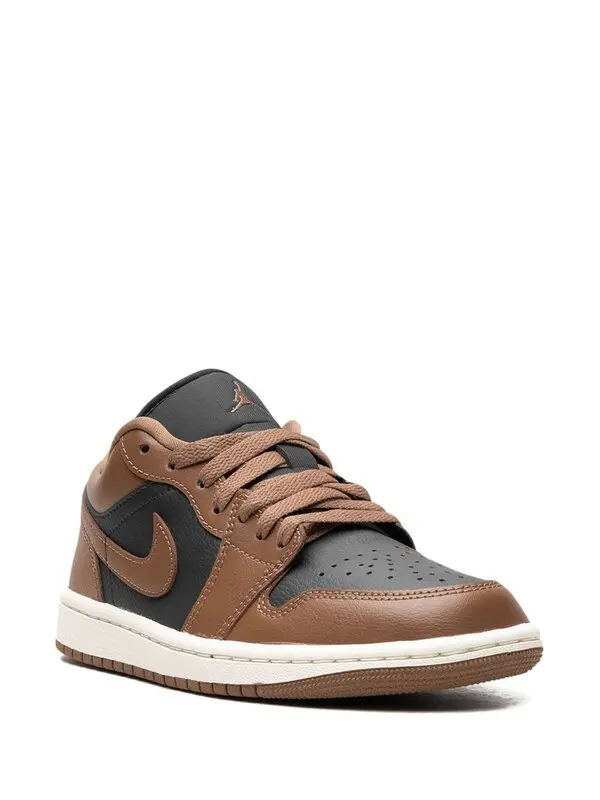 JORDAN Air 1 Sneakers - Brown