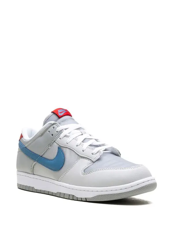 Nike Dunk Low Sneakers