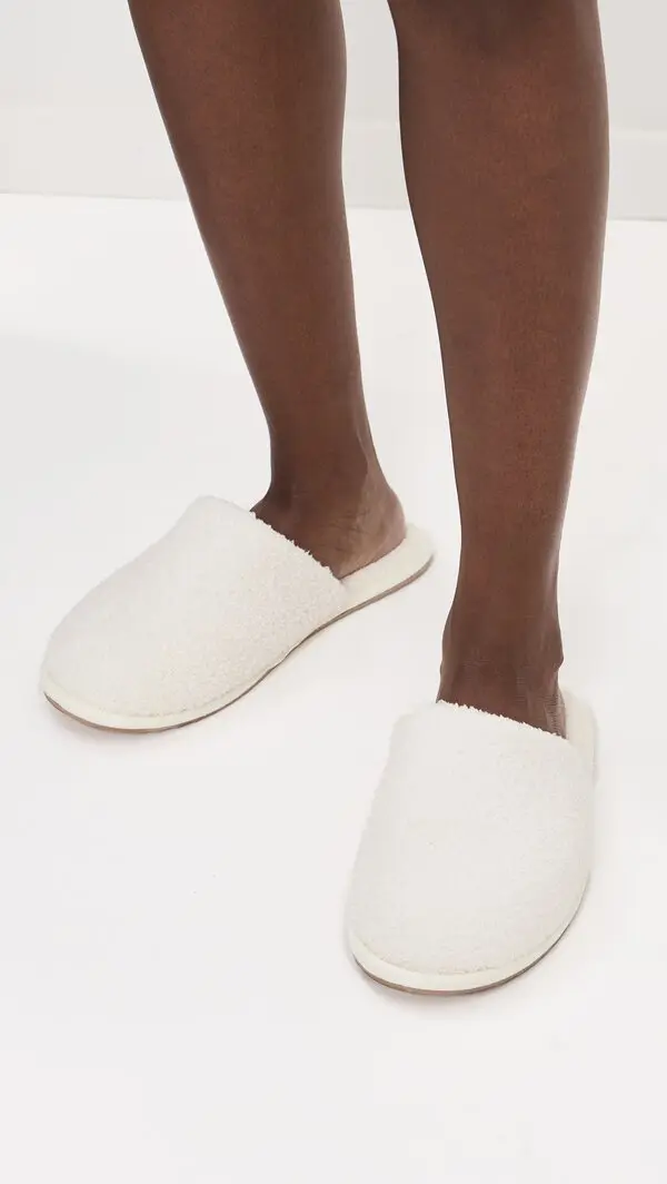 Barefoot Dreams Cozychic Slipper