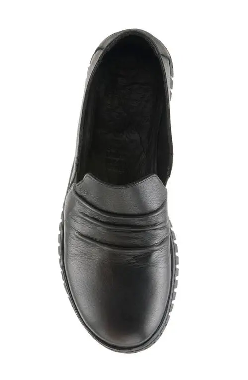 SPRING STEP SHOES Patton Loafer - Black