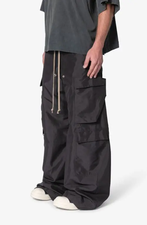 Mnml Oversized Double Cargo Pocket Pants