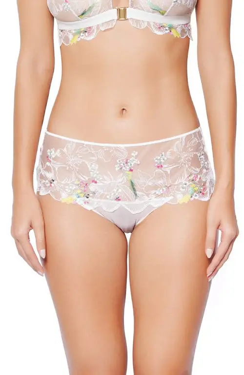 HUIT Winter Romance Briefs