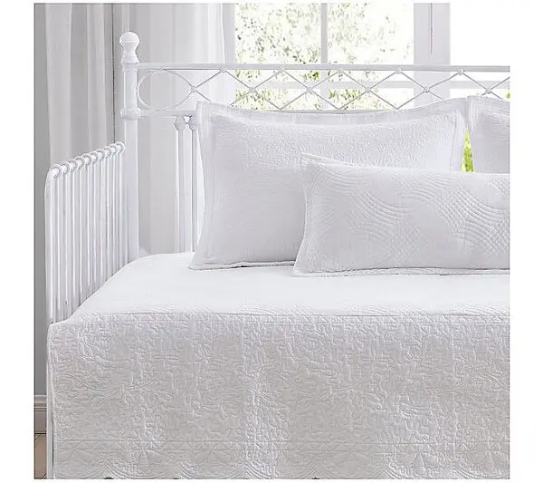 Laura Ashley Solid Trellis White Daybed Cover Set
