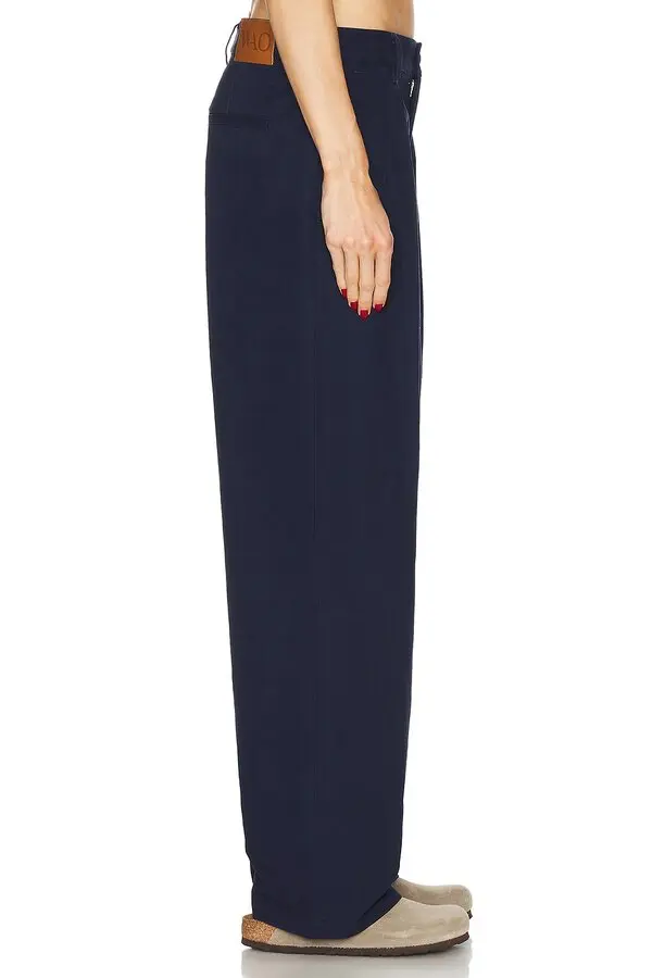 WAO Wide Leg Pleated Trouser