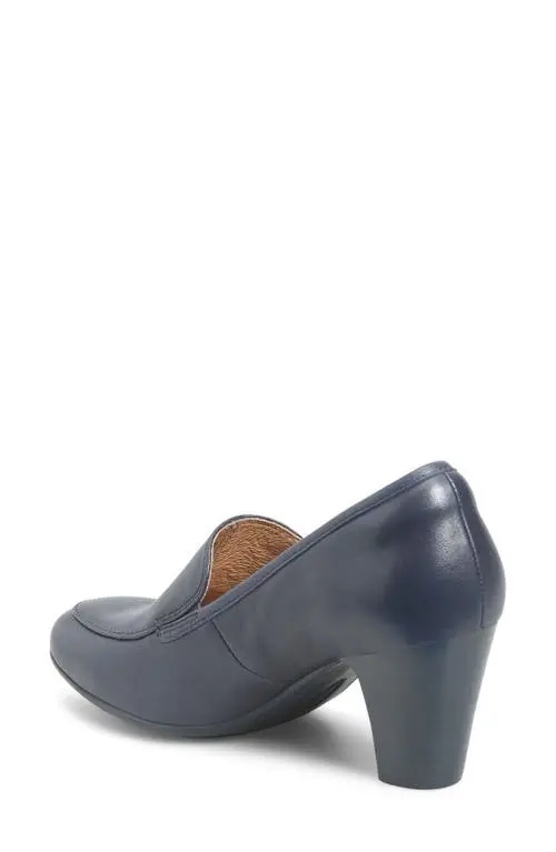SOFFT Lucinda Water Resistant Loafer Pump