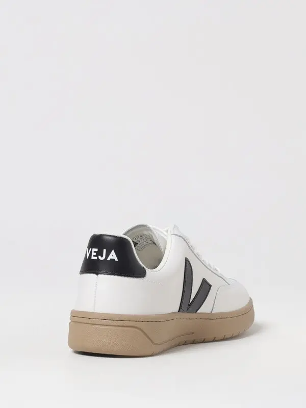 VEJA Sneakers