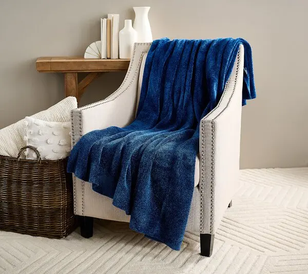 HOME REFLECTIONS As Is Luxe Knit Oversized Throw - One-color