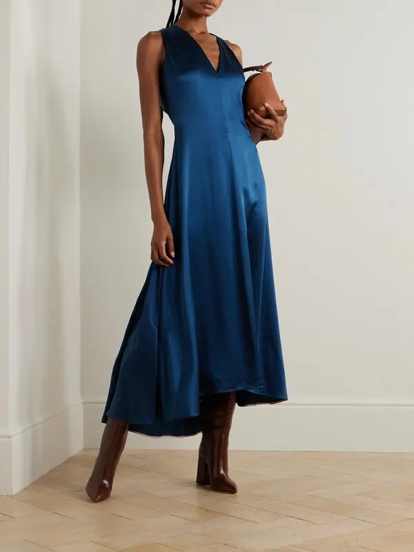 adriel midi dress Adriel Cut Out Padded Midi Dress Ash / L