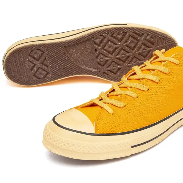 CONVERSE Chuck Taylor 1970s Ox Sneakers - Yellow/black