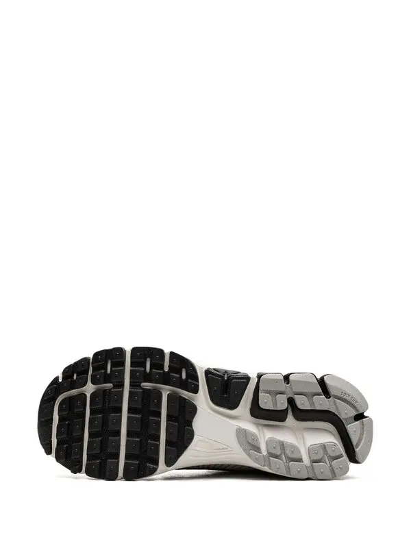Nike Zoom Vomero Sneakers - White