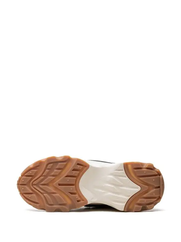 Nike Tc 7900 Sneakers - Neutrals