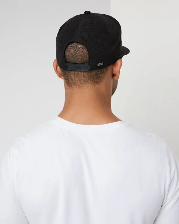 Vuori V1 Water Tech Hat - Black | Editorialist display picture 1