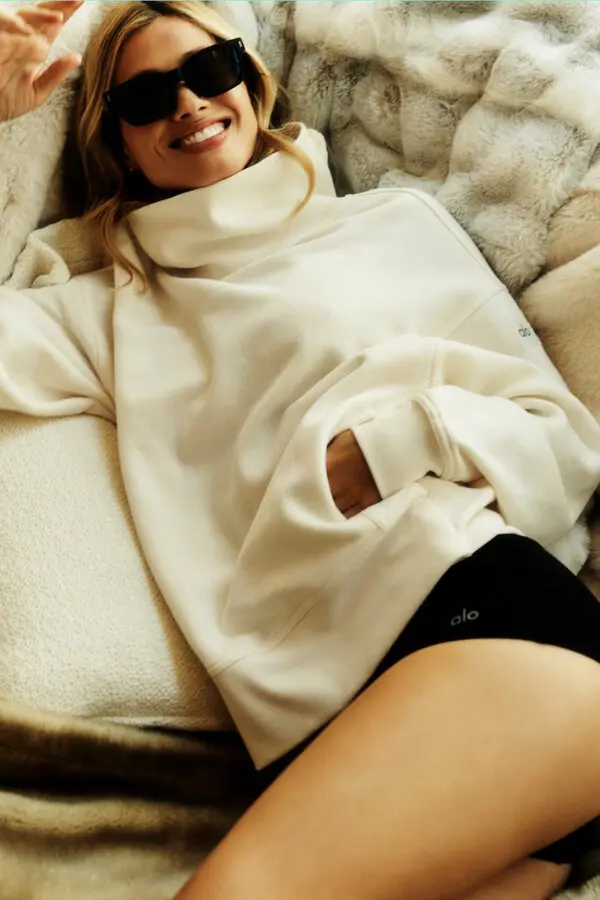 Alo Yoga Mock Neck Pullover Top - Ivory