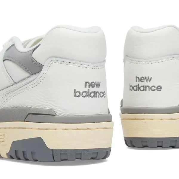 NEW BALANCE 550 Sneakers