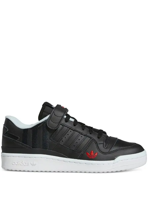 Adidas Forum Low Sneakers
