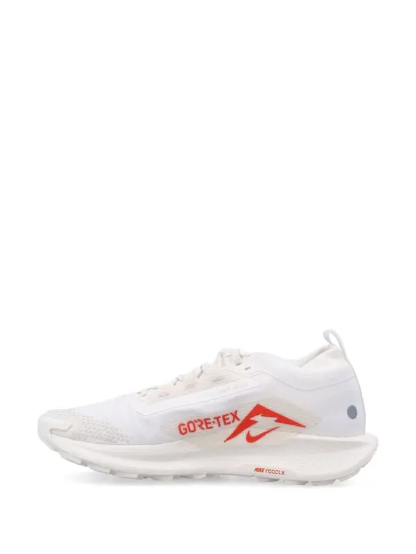 Nike Pegasus Trail 5 Sneakers - White