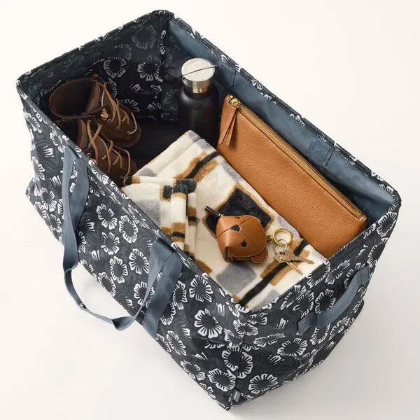 VERA BRADLEY Large Utility Tote