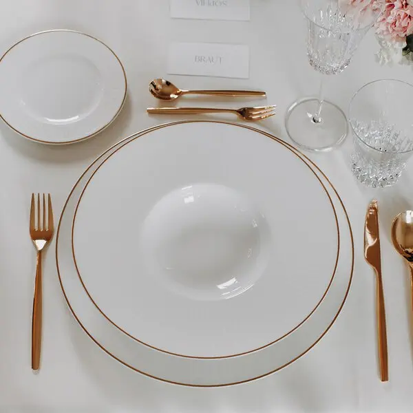 VILLEROY & BOCH Chateau Septfontaines Gold Rim Dinner Bowl