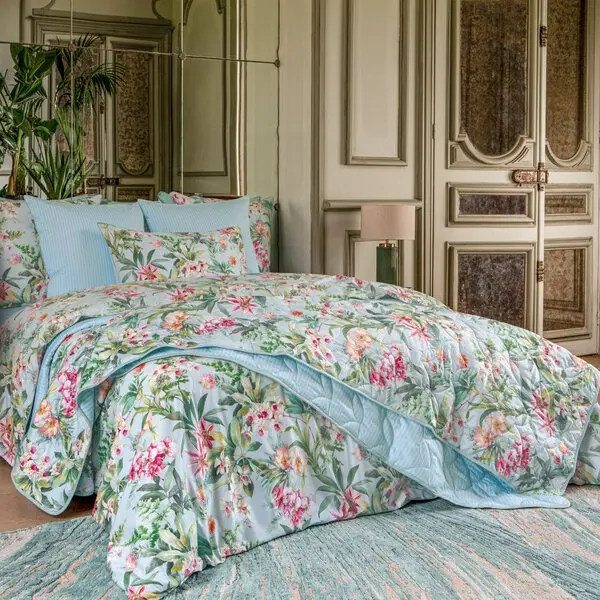 ANNE DE SOLENE Conte Coverlet, King