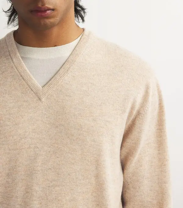 Johnstons Of Elgin Cashmere V-neck Sweater - Beige