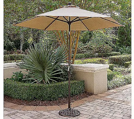 HANOVER Traditions 9' Tilting Umbrella
