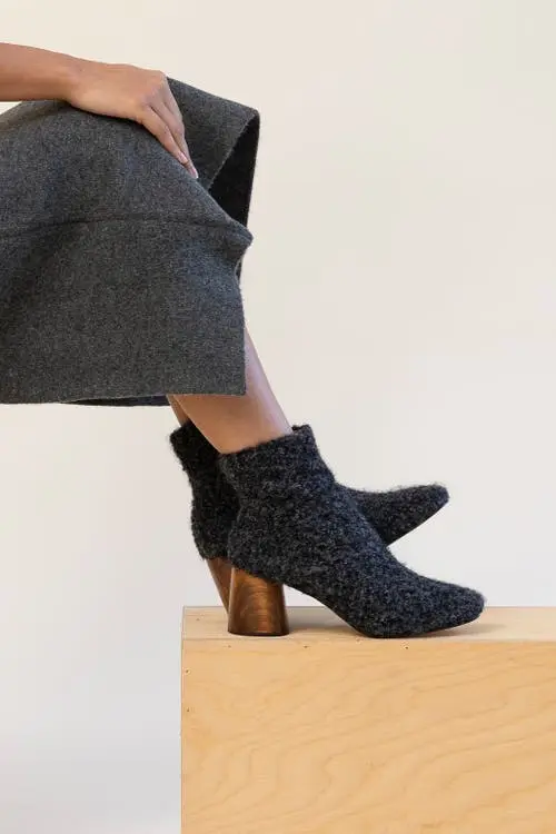 HUMA BLANCO Harlow Boot - Charcoal Alpaca
