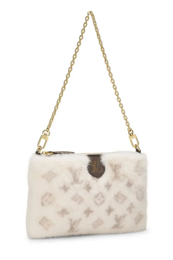 LOUIS VUITTON Milla Pochette Mm