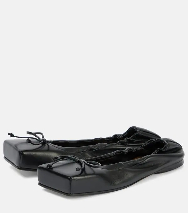 Jacquemus Leather Ballet Flats - Black