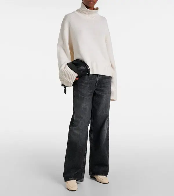 LISA YANG Fleur Cashmere Turtleneck Sweater
