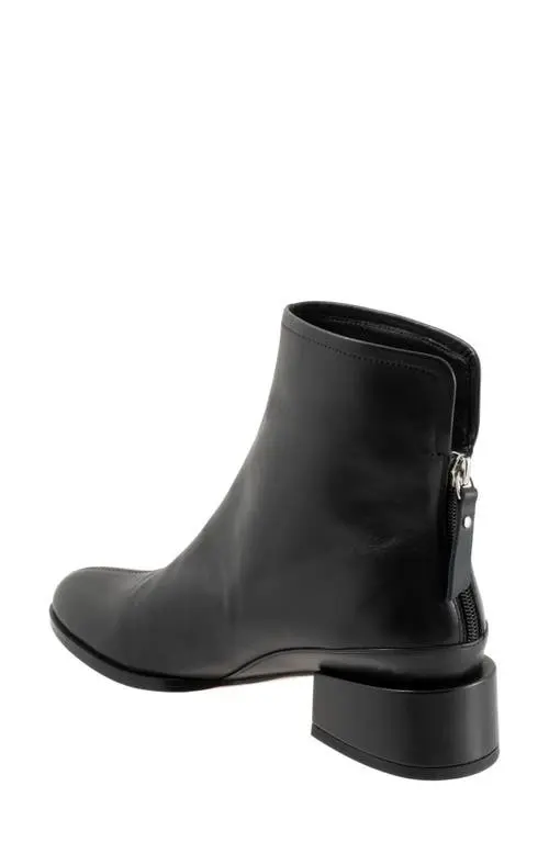 Eos Cast Leather Bootie - Black
