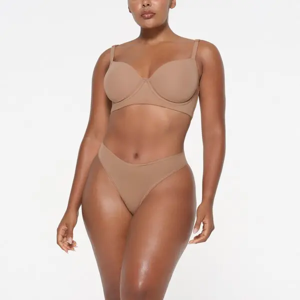 SKIMS Fits Everybody Back Smoothing Full Coverage Bra - Sienna
