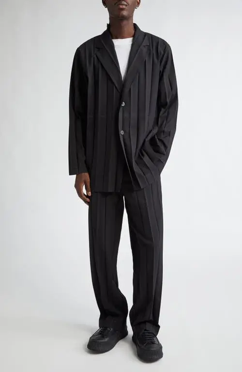Issey Miyake Edge Ensemble Pleated Single Breasted Blazer